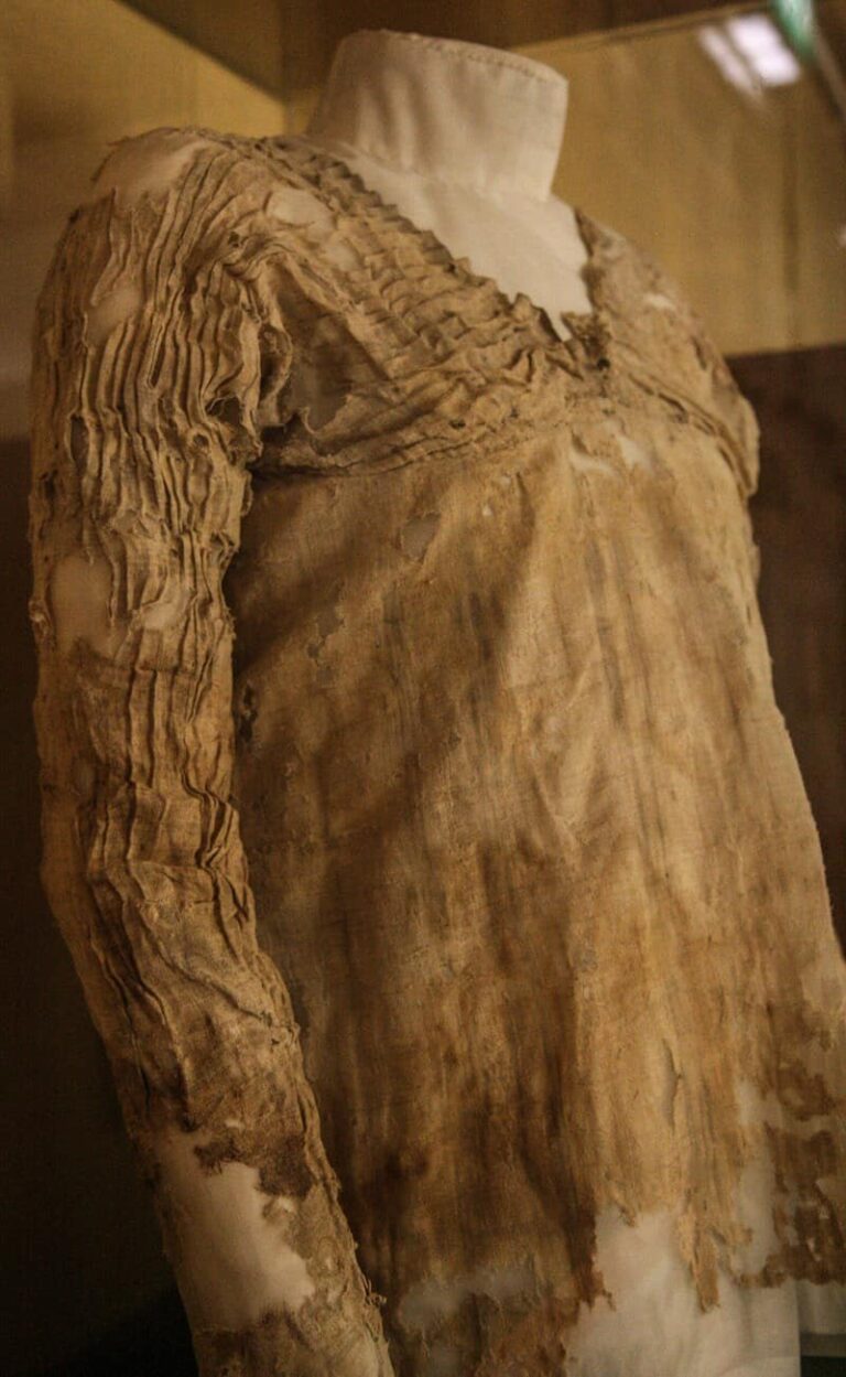 Tarkhan Dress – Unveiling the World’s Oldest Woven Garment ...